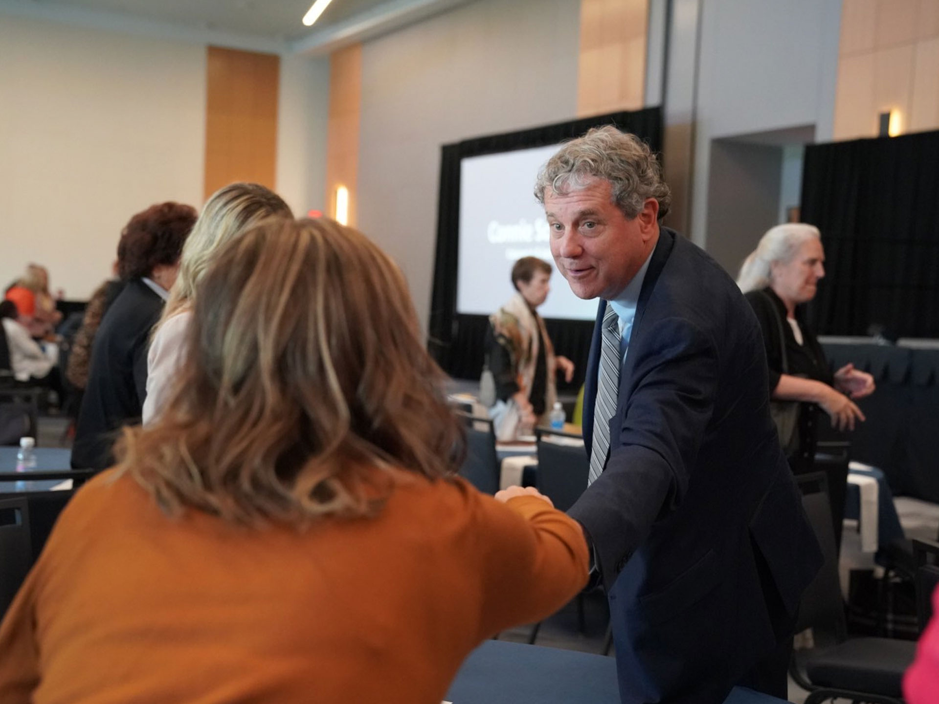 Sherrod Brown Fights for Ohio Workers